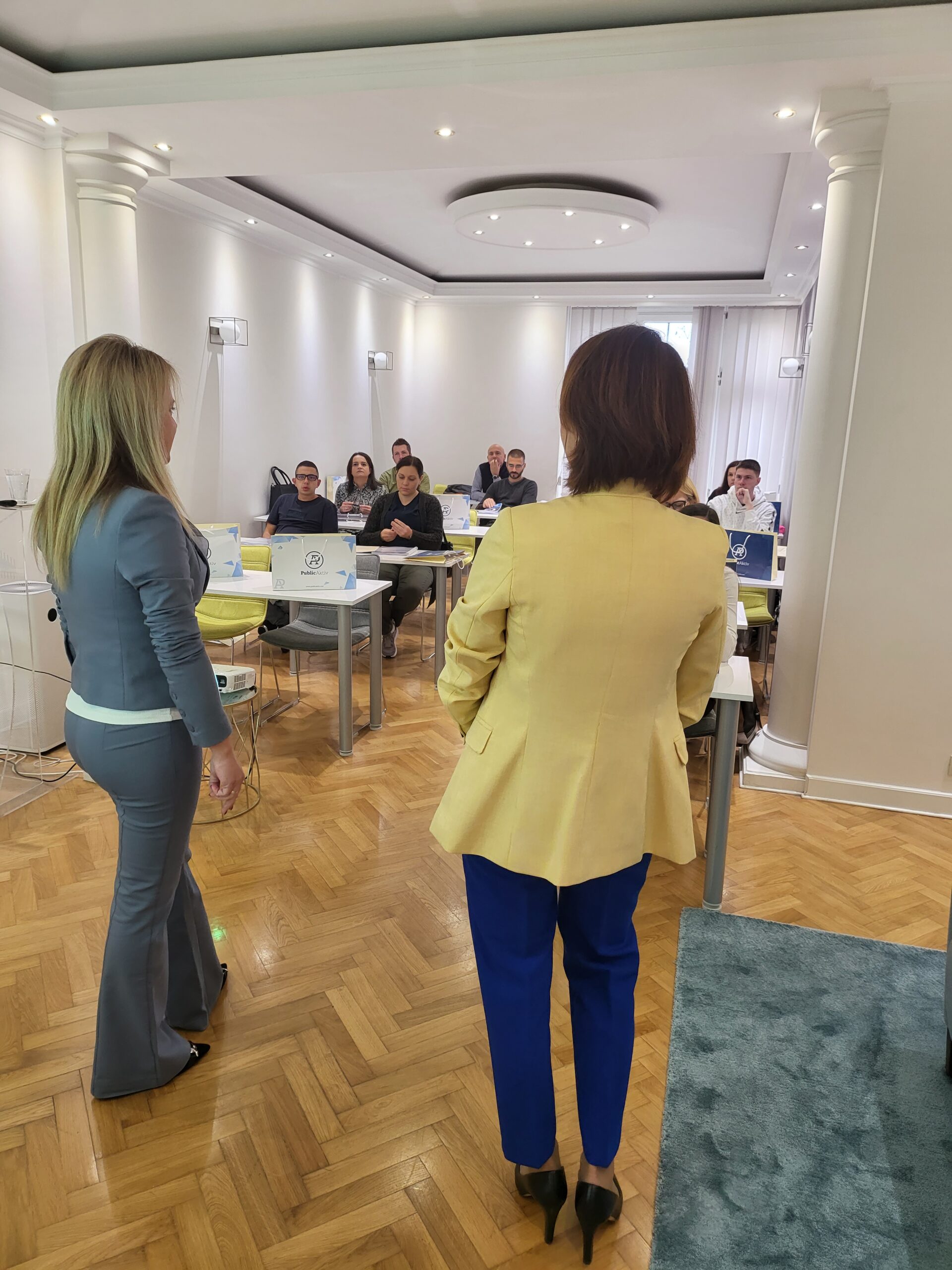 Obuka za službenika za javne nabavke - Public Aktiv